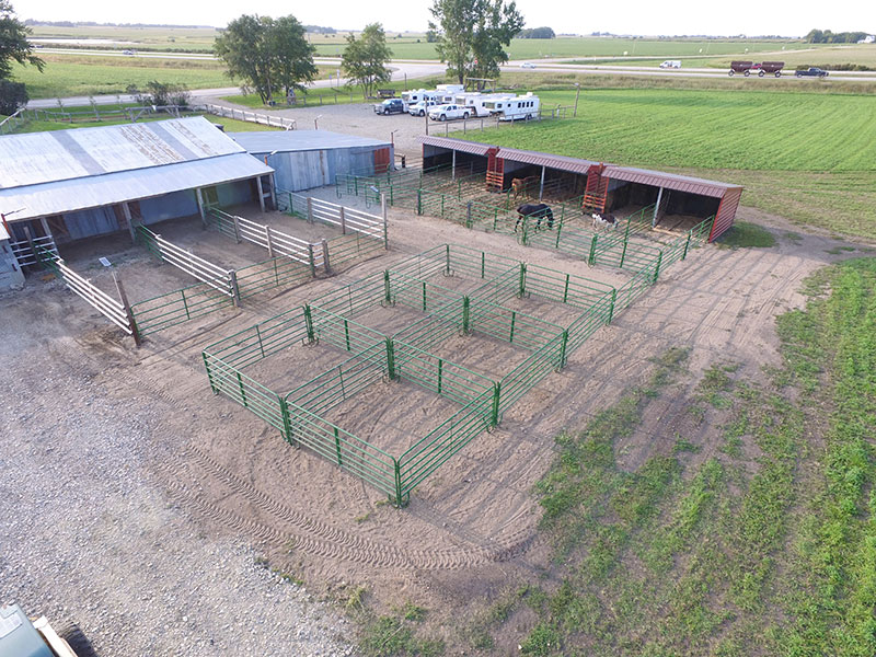Charming Corrals | Overnight Horse Hotel in Nora Springs, Iowa